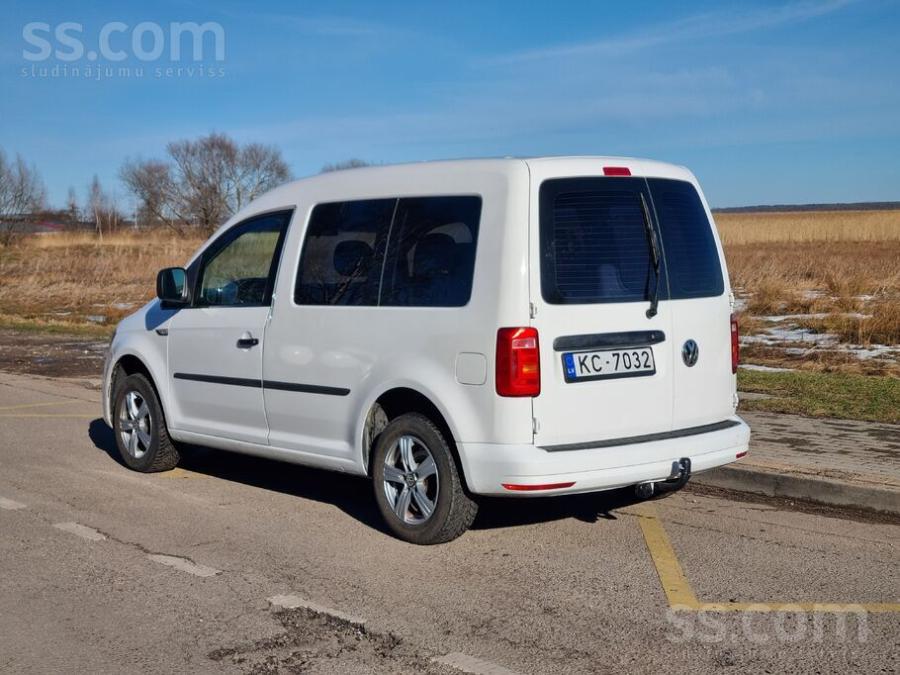 Balts Volkswagen Caddy 2015 Liepāja, ar dzinēja tilpumu 1.60 L un nobraukumu 248 tūkst. km par 6500 €, foto 4 vietnē AUTOMOTO.COM.LV