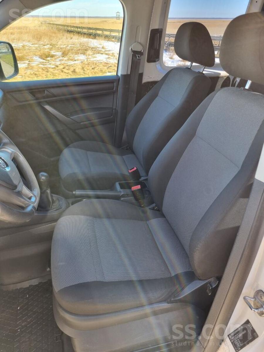 Balts Volkswagen Caddy 2015 Liepāja, ar dzinēja tilpumu 1.60 L un nobraukumu 248 tūkst. km par 6500 €, foto 8 vietnē AUTOMOTO.COM.LV