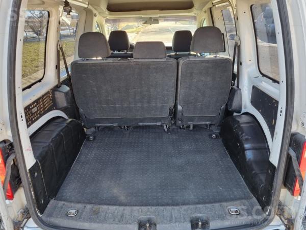 White Volkswagen Caddy 2015 in Liepaja, with an engine capacity of 1.60 L and mileage of 248 thousand km for 6500 €, photo 10 on AUTOMOTO.COM.LV