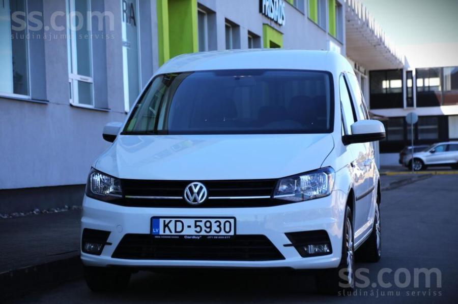 White Volkswagen Caddy 2015 in Riga, with an engine capacity of 2.00 L and mileage of 289 thousand km for 6995 €, photo 1 on AUTOMOTO.COM.LV