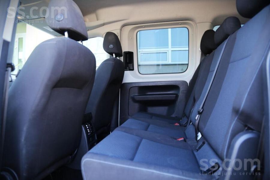 White Volkswagen Caddy 2015 in Riga, with an engine capacity of 2.00 L and mileage of 289 thousand km for 6995 €, photo 14 on AUTOMOTO.COM.LV