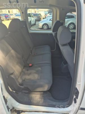 Balts Volkswagen Caddy 2015 Rīga, ar dzinēja tilpumu 1.60 L un nobraukumu 265 tūkst. km par 4650 €, foto 6 vietnē AUTOMOTO.COM.LV