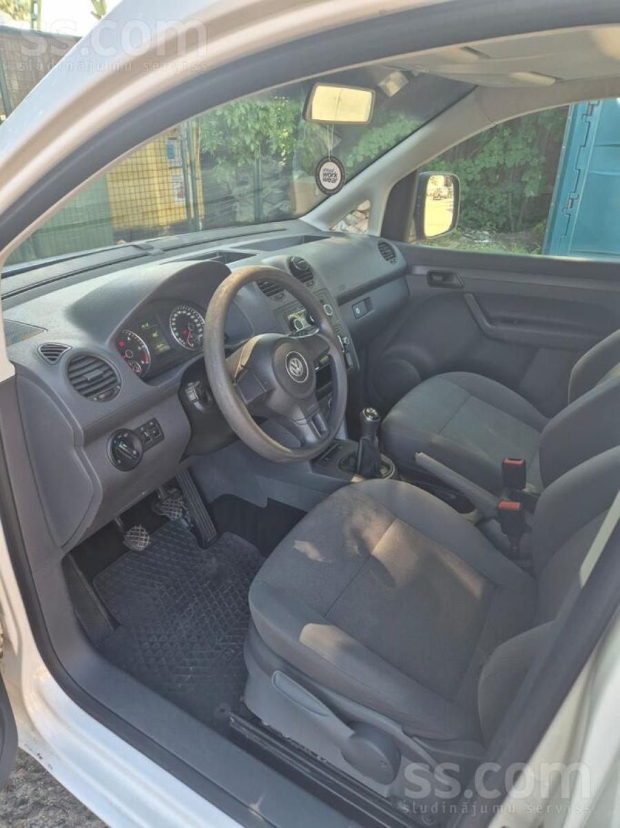 Balts Volkswagen Caddy 2015 Rīga, ar dzinēja tilpumu 1.60 L un nobraukumu 265 tūkst. km par 4650 €, foto 11 vietnē AUTOMOTO.COM.LV