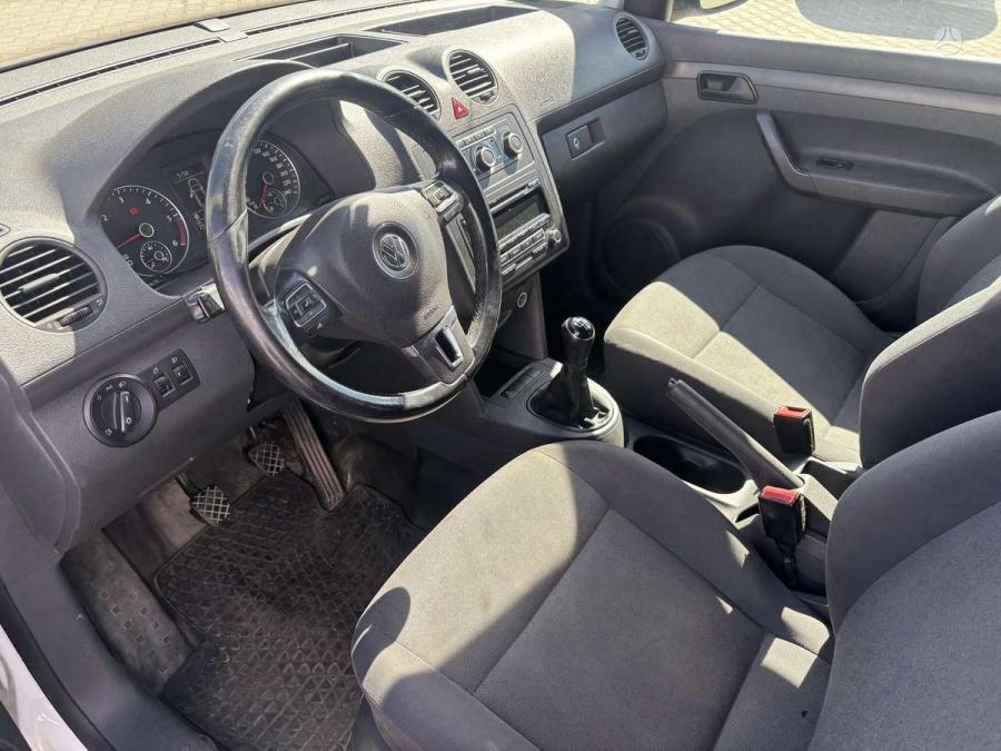 Balts Volkswagen Caddy 2015 Kauņa, ar dzinēja tilpumu 1.60 L un nobraukumu 230 tūkst. km par 6800 €, foto 8 vietnē AUTOMOTO.COM.LV