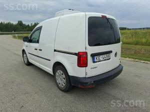 White Volkswagen Caddy 2015 in Riga, with an engine capacity of 1.60 L and mileage of 376 thousand km for 6700 €, photo 4 on AUTOMOTO.COM.LV