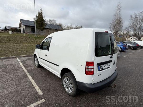 White Volkswagen Caddy 2015 in Valmiera, with an engine capacity of 2.00 L and mileage of 280 thousand km for 9000 €, photo 6 on AUTOMOTO.COM.LV