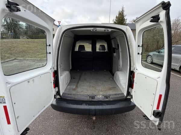 White Volkswagen Caddy 2015 in Valmiera, with an engine capacity of 2.00 L and mileage of 280 thousand km for 9000 €, photo 10 on AUTOMOTO.COM.LV