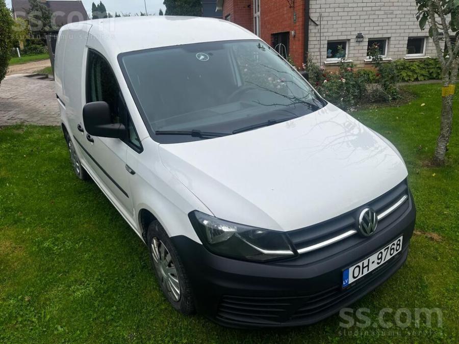 White Volkswagen Caddy 2015 in Dobele, with an engine capacity of 1.60 L and mileage of 245 thousand km for 5000 €, photo 3 on AUTOMOTO.COM.LV