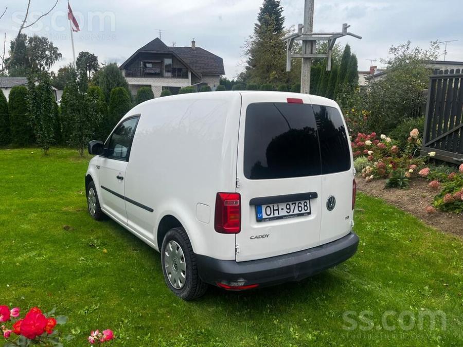 White Volkswagen Caddy 2015 in Dobele, with an engine capacity of 1.60 L and mileage of 245 thousand km for 5000 €, photo 5 on AUTOMOTO.COM.LV
