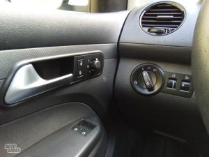 Balts Volkswagen Caddy 2015 Šveicarija, ar dzinēja tilpumu 1.60 L un nobraukumu 297 tūkst. km par 4700 €, foto 13 vietnē AUTOMOTO.COM.LV