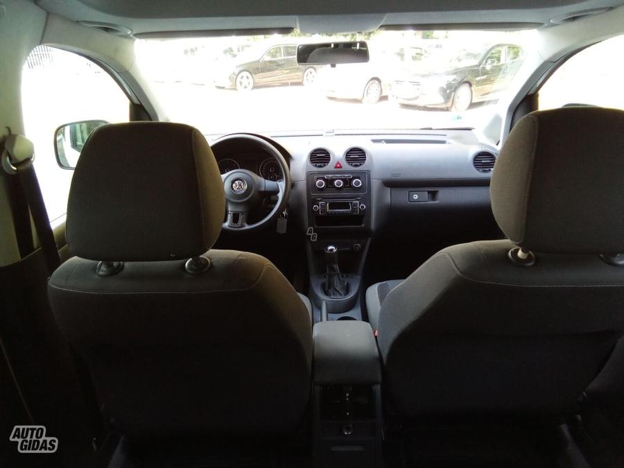 Balts Volkswagen Caddy 2015 Šveicarija, ar dzinēja tilpumu 1.60 L un nobraukumu 297 tūkst. km par 4700 €, foto 21 vietnē AUTOMOTO.COM.LV