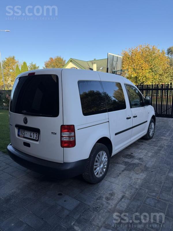 Balts Volkswagen Caddy 2015 Rīga, ar dzinēja tilpumu 1.60 L un nobraukumu 222 tūkst. km par 4500 €, foto 4 vietnē AUTOMOTO.COM.LV
