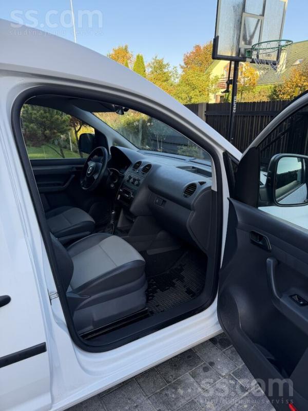 Balts Volkswagen Caddy 2015 Rīga, ar dzinēja tilpumu 1.60 L un nobraukumu 222 tūkst. km par 4500 €, foto 5 vietnē AUTOMOTO.COM.LV