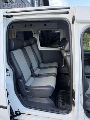 White Volkswagen Caddy 2015 in Riga, with an engine capacity of 1.60 L and mileage of 222 thousand km for 4500 €, photo 6 on AUTOMOTO.COM.LV