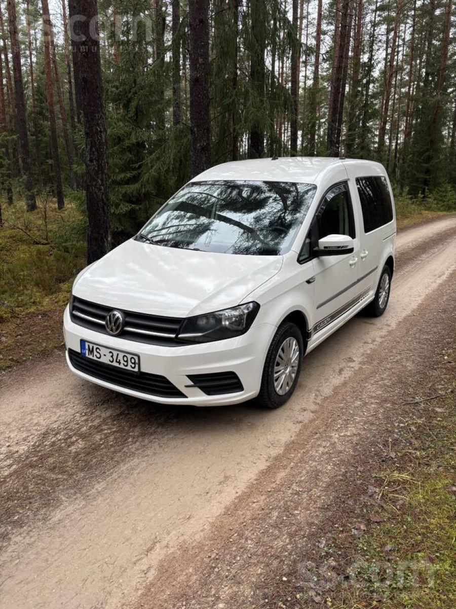 White Volkswagen Caddy 2016 in Ogre, with an engine capacity of 2.00 L and mileage of 349 thousand km for 6750 €, photo 1 on AUTOMOTO.COM.LV