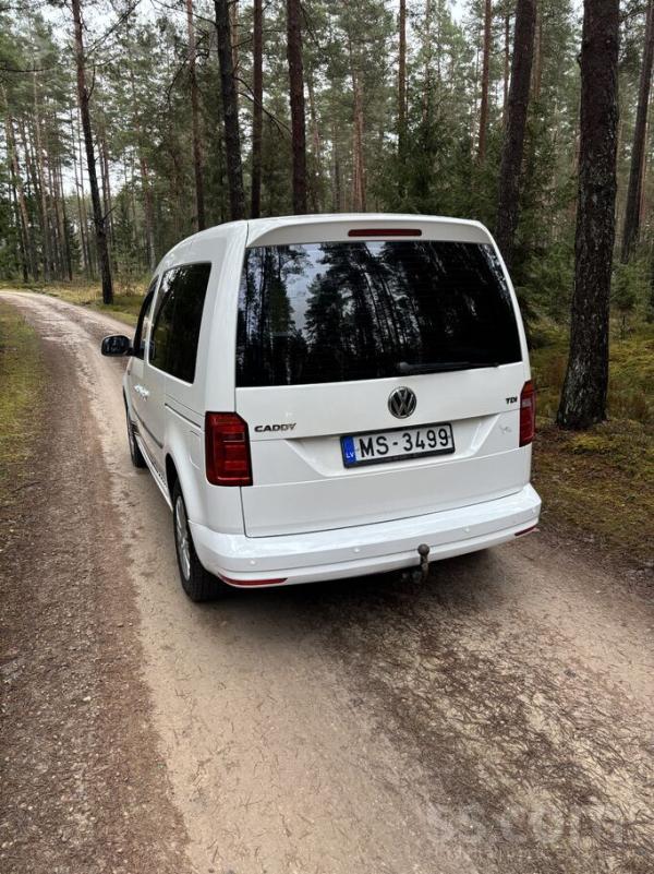 Balts Volkswagen Caddy 2016 Ogre, ar dzinēja tilpumu 2.00 L un nobraukumu 349 tūkst. km par 6750 €, foto 4 vietnē AUTOMOTO.COM.LV