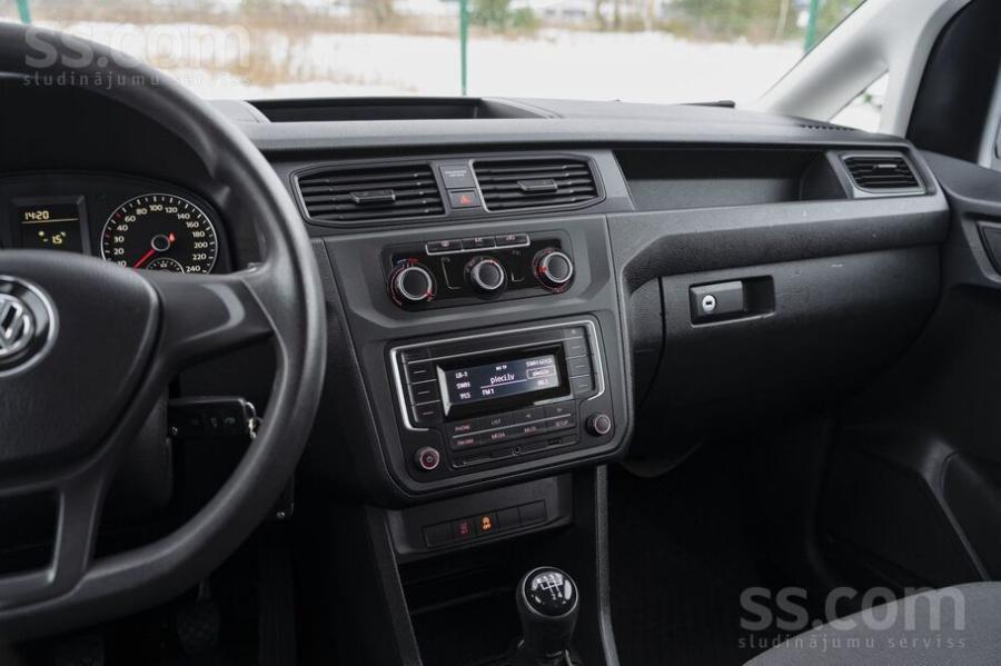 White Volkswagen Caddy 2016 in Riga, with an engine capacity of 2.00 L and mileage of 236 thousand km for 7290 €, photo 12 on AUTOMOTO.COM.LV