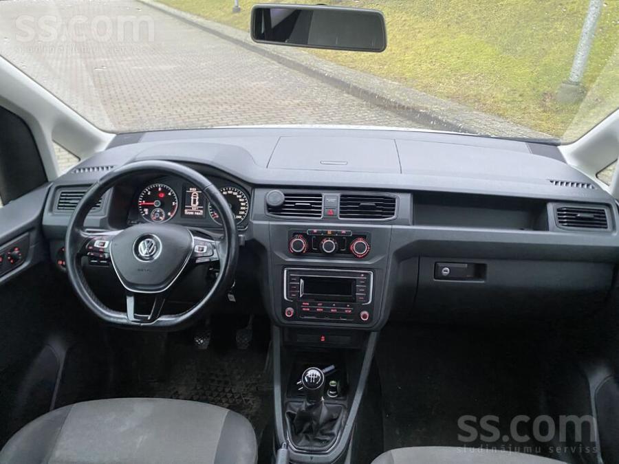 White Volkswagen Caddy 2016 in Dobele, with an engine capacity of 2.00 L and mileage of 162 thousand km for 8300 €, photo 9 on AUTOMOTO.COM.LV