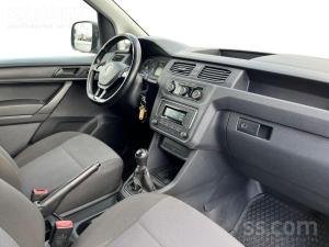 White Volkswagen Caddy 2016 in Riga, with an engine capacity of 2.00 L and mileage of 269 thousand km for 7990 €, photo 7 on AUTOMOTO.COM.LV