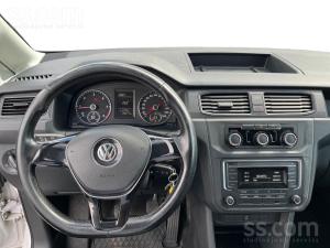 White Volkswagen Caddy 2016 in Riga, with an engine capacity of 2.00 L and mileage of 269 thousand km for 7990 €, photo 9 on AUTOMOTO.COM.LV