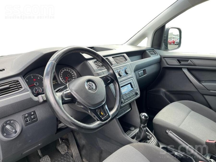 White Volkswagen Caddy 2016 in Riga, with an engine capacity of 2.00 L and mileage of 269 thousand km for 7990 €, photo 10 on AUTOMOTO.COM.LV