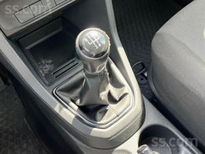 White Volkswagen Caddy 2016 in Riga, with an engine capacity of 2.00 L and mileage of 269 thousand km for 7990 €, photo 13 on AUTOMOTO.COM.LV
