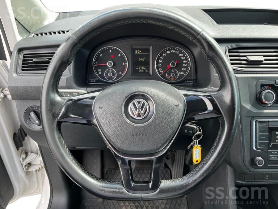 White Volkswagen Caddy 2016 in Riga, with an engine capacity of 2.00 L and mileage of 269 thousand km for 7990 €, photo 20 on AUTOMOTO.COM.LV