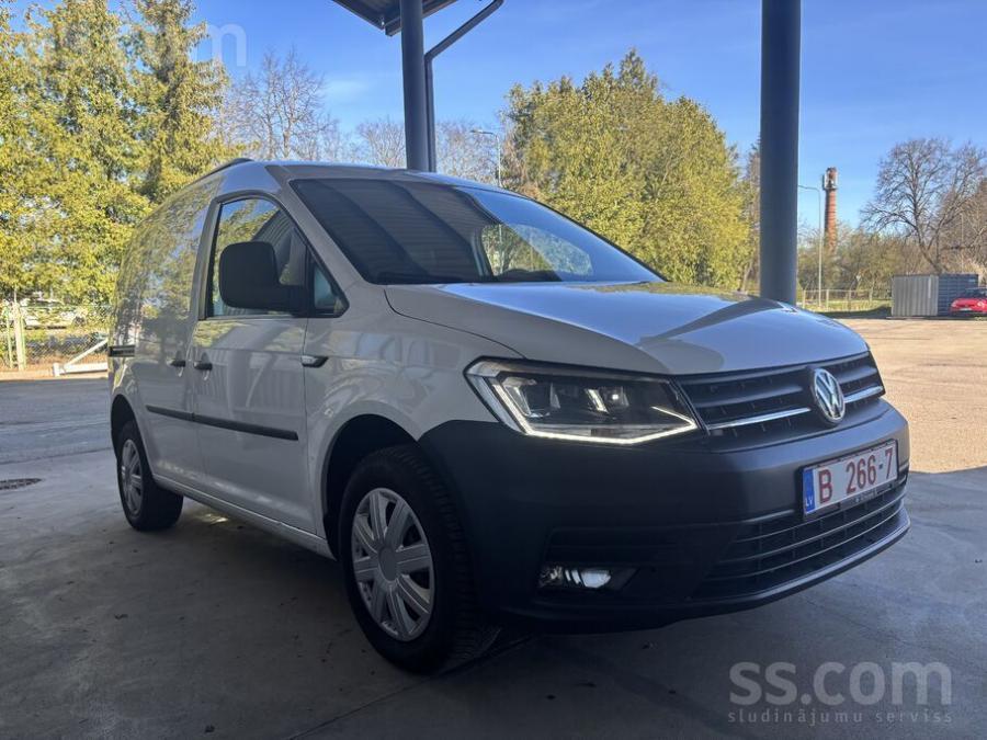 White Volkswagen Caddy 2017 in Ogre, with an engine capacity of 1.40 L and mileage of 233 thousand km for 6900 €, photo 5 on AUTOMOTO.COM.LV