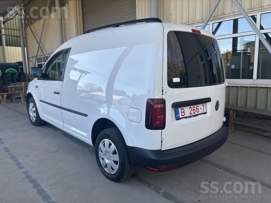 White Volkswagen Caddy 2017 in Ogre, with an engine capacity of 1.40 L and mileage of 233 thousand km for 6900 €, photo 7 on AUTOMOTO.COM.LV