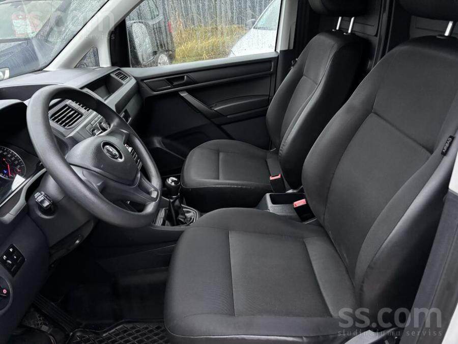 White Volkswagen Caddy 2017 in Ogre, with an engine capacity of 1.40 L and mileage of 233 thousand km for 6900 €, photo 11 on AUTOMOTO.COM.LV