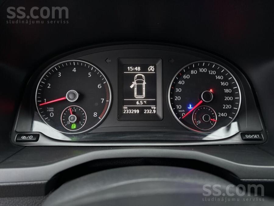 White Volkswagen Caddy 2017 in Ogre, with an engine capacity of 1.40 L and mileage of 233 thousand km for 6900 €, photo 12 on AUTOMOTO.COM.LV