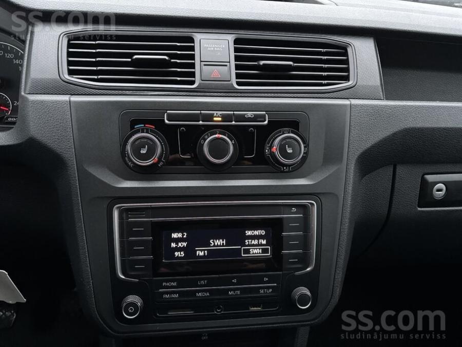 White Volkswagen Caddy 2017 in Ogre, with an engine capacity of 1.40 L and mileage of 233 thousand km for 6900 €, photo 14 on AUTOMOTO.COM.LV