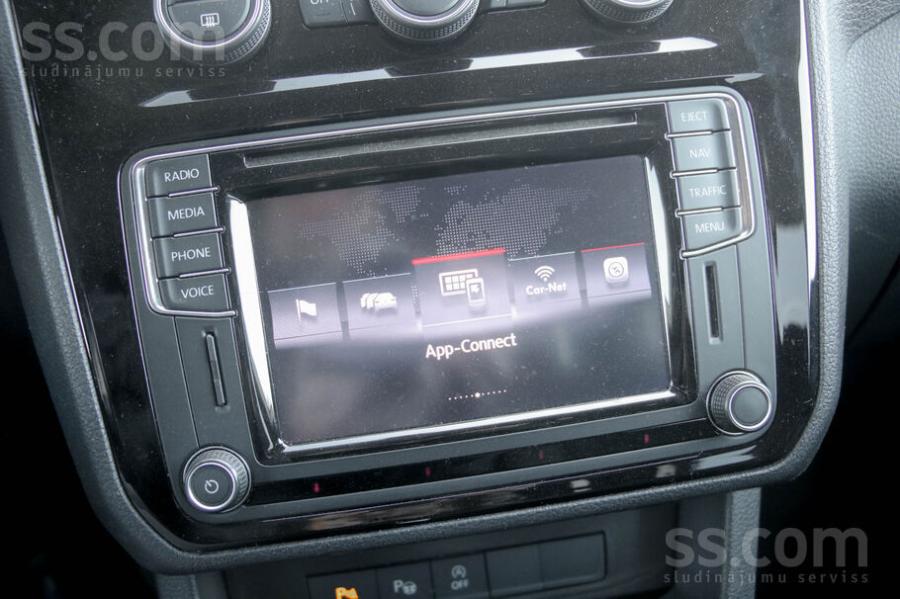 Balts Volkswagen Caddy 2017 Tukums, ar dzinēja tilpumu 2.00 L un nobraukumu 213 tūkst. km par 13998 €, foto 26 vietnē AUTOMOTO.COM.LV