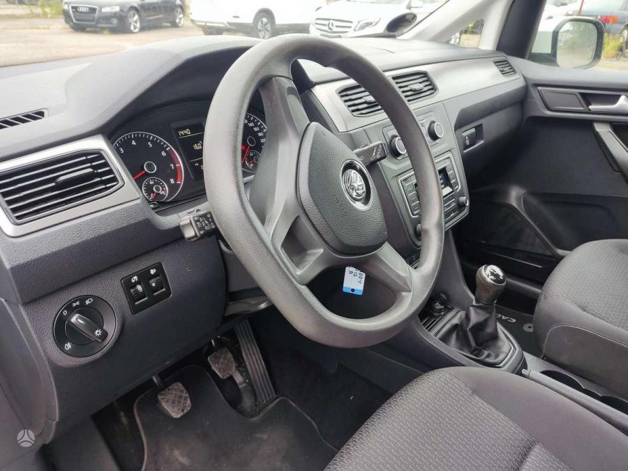 Balts Volkswagen Caddy 2017 Prienai, ar dzinēja tilpumu 1.20 L un nobraukumu 262 tūkst. km par 6100 €, foto 7 vietnē AUTOMOTO.COM.LV
