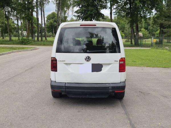 Balts Volkswagen Caddy 2017 Tauragė, ar dzinēja tilpumu 2.00 L un nobraukumu 280 tūkst. km par 5800 €, foto 6 vietnē AUTOMOTO.COM.LV