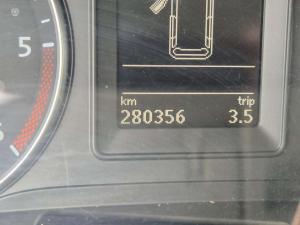 Balts Volkswagen Caddy 2017 Tauragė, ar dzinēja tilpumu 2.00 L un nobraukumu 280 tūkst. km par 5800 €, foto 17 vietnē AUTOMOTO.COM.LV