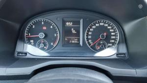 White Volkswagen Caddy 2017 in Vilnius, with an engine capacity of 2.00 L and mileage of 218 thousand km for 9400 €, photo 12 on AUTOMOTO.COM.LV
