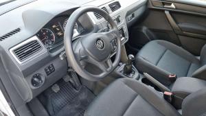 White Volkswagen Caddy 2017 in Vilnius, with an engine capacity of 2.00 L and mileage of 218 thousand km for 9400 €, photo 15 on AUTOMOTO.COM.LV