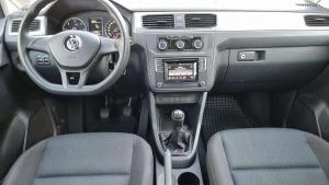 White Volkswagen Caddy 2017 in Vilnius, with an engine capacity of 2.00 L and mileage of 218 thousand km for 9400 €, photo 22 on AUTOMOTO.COM.LV