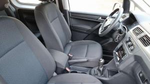 White Volkswagen Caddy 2017 in Vilnius, with an engine capacity of 2.00 L and mileage of 218 thousand km for 9400 €, photo 29 on AUTOMOTO.COM.LV
