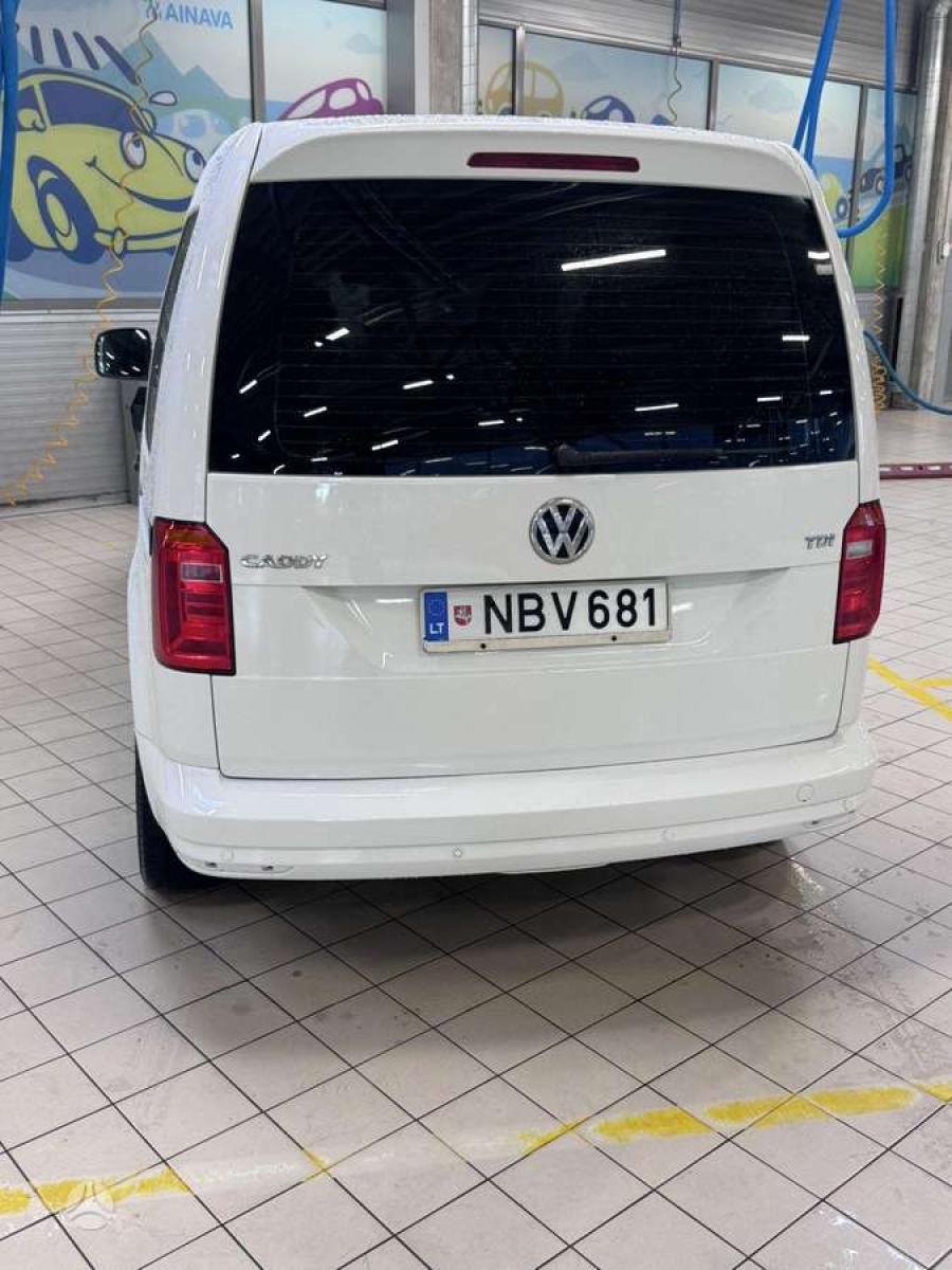 Balts Volkswagen Caddy 2017 Viļņa, ar dzinēja tilpumu 1.97 L un nobraukumu 320 tūkst. km par 11000 €, foto 5 vietnē AUTOMOTO.COM.LV