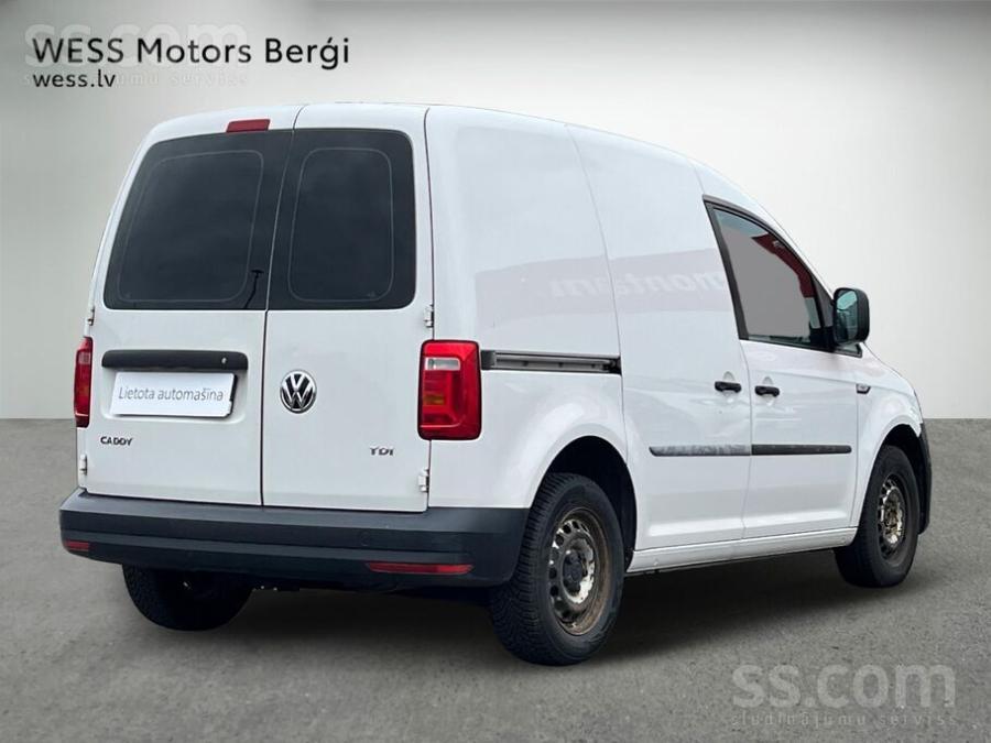 White Volkswagen Caddy 2017 in Riga, with an engine capacity of 2.00 L and mileage of 223 thousand km for 8490 €, photo 3 on AUTOMOTO.COM.LV