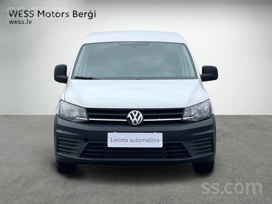 White Volkswagen Caddy 2017 in Riga, with an engine capacity of 2.00 L and mileage of 223 thousand km for 8490 €, photo 6 on AUTOMOTO.COM.LV