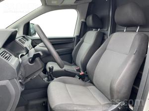 White Volkswagen Caddy 2017 in Riga, with an engine capacity of 2.00 L and mileage of 223 thousand km for 8490 €, photo 12 on AUTOMOTO.COM.LV