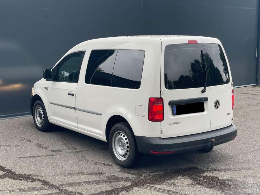 Balts Volkswagen Caddy 2017 Elektrėnai, ar dzinēja tilpumu 1.97 L un nobraukumu 163 tūkst. km par 7650 €, foto 6 vietnē AUTOMOTO.COM.LV
