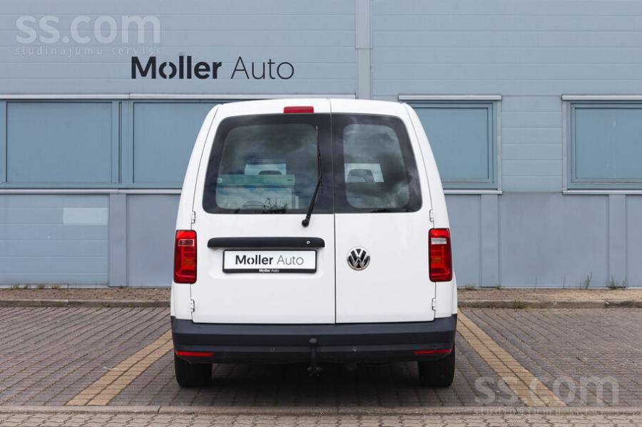 White Volkswagen Caddy 2018 in Ventspils, with an engine capacity of 2.00 L and mileage of 172 thousand km for 12650 €, photo 4 on AUTOMOTO.COM.LV