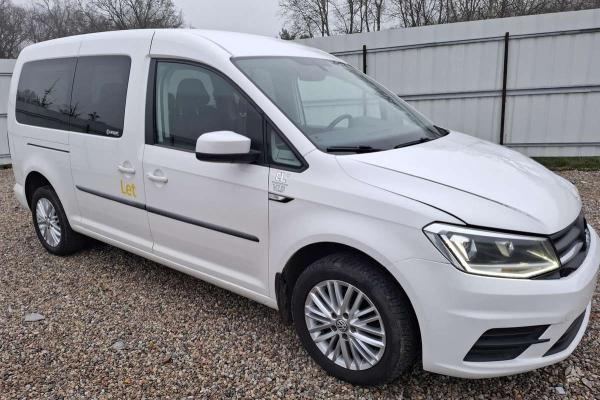 White Volkswagen Caddy 2018 in Kaunas, with an engine capacity of 2.00 L and mileage of 241 thousand km for 7563 €, photo 3 on AUTOMOTO.COM.LV