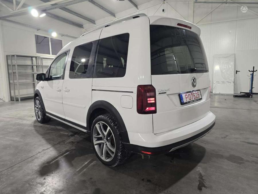 Balts Volkswagen Caddy 2018 Utena, ar dzinēja tilpumu 2.00 L un nobraukumu 214 tūkst. km par 12450 €, foto 8 vietnē AUTOMOTO.COM.LV