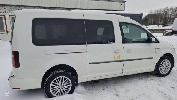White Volkswagen Caddy 2018 in Kaunas, with an engine capacity of 2.00 L and mileage of 241 thousand km for 7805 €, photo 4 on AUTOMOTO.COM.LV