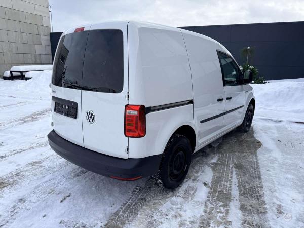 White Volkswagen Caddy 2018 in Kaunas, with an engine capacity of 1.97 L and mileage of 157 thousand km for 5350 €, photo 3 on AUTOMOTO.COM.LV